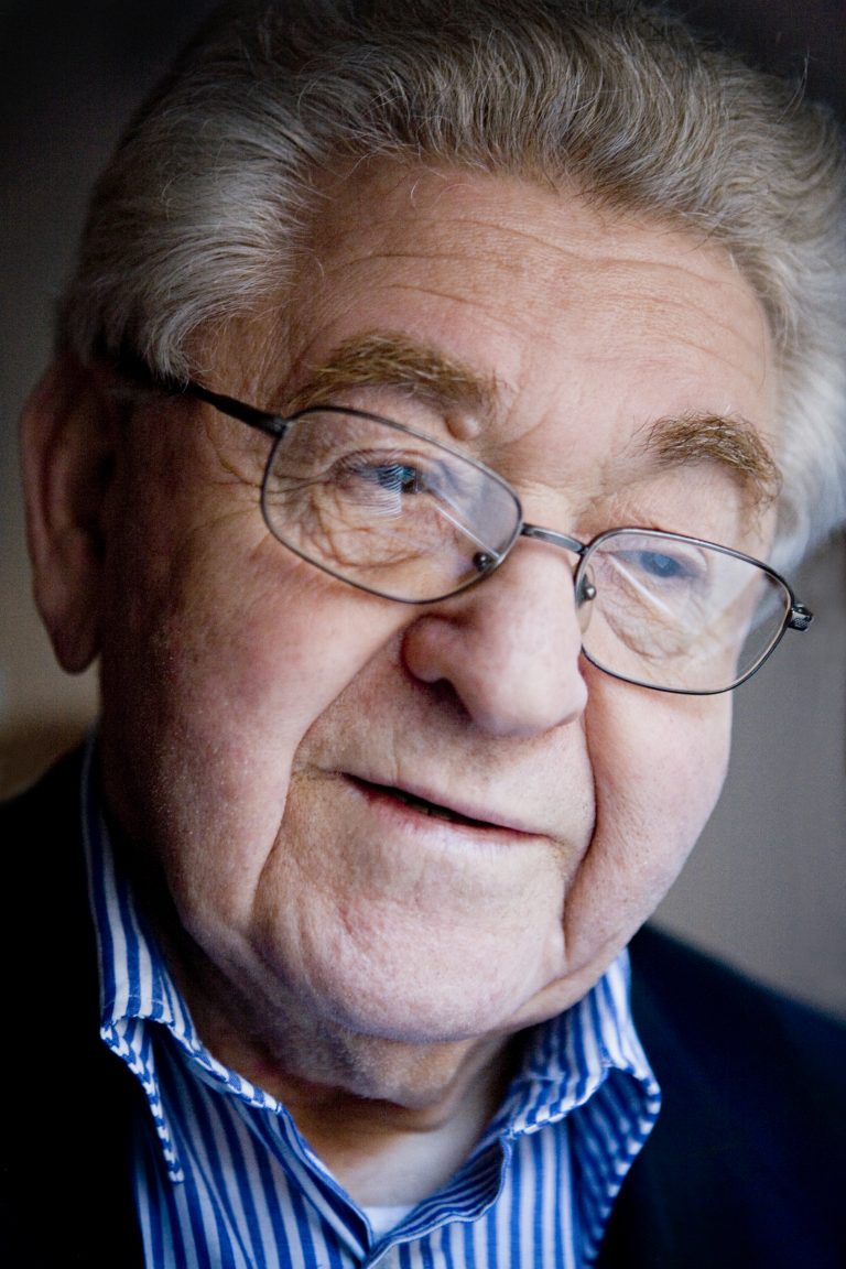 Vittnesmål att läsa eller lyssna på - Forum för levande historia